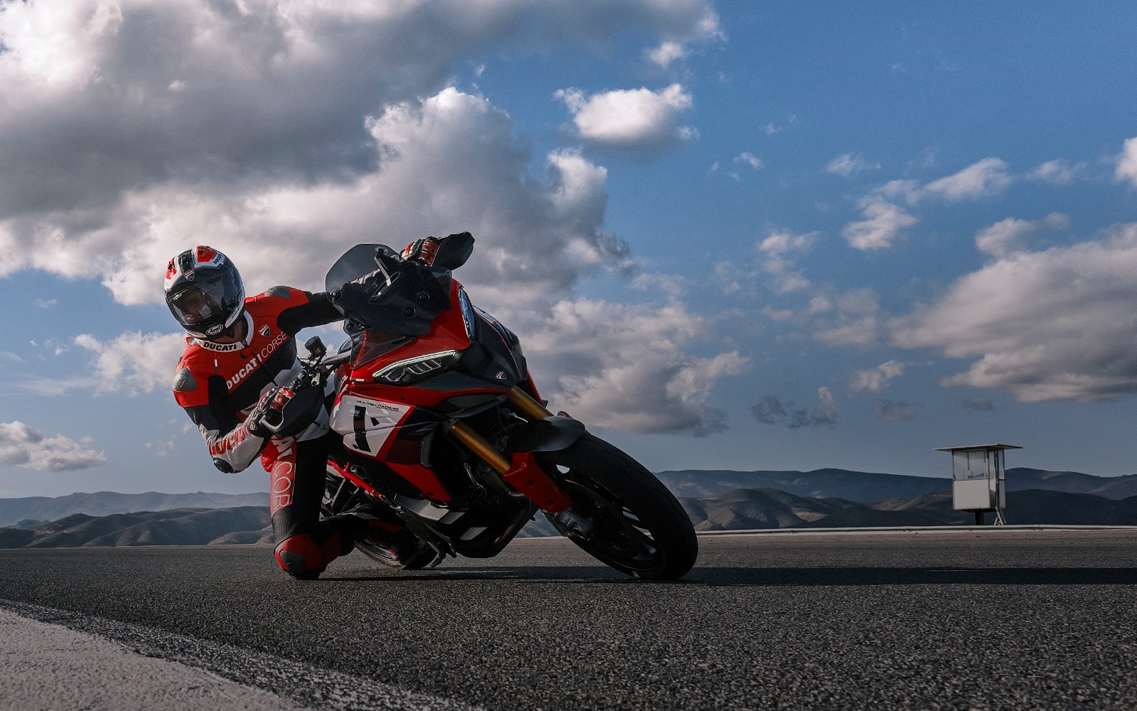 Multistrada V4 Pikes Peak - Ducati Brunei